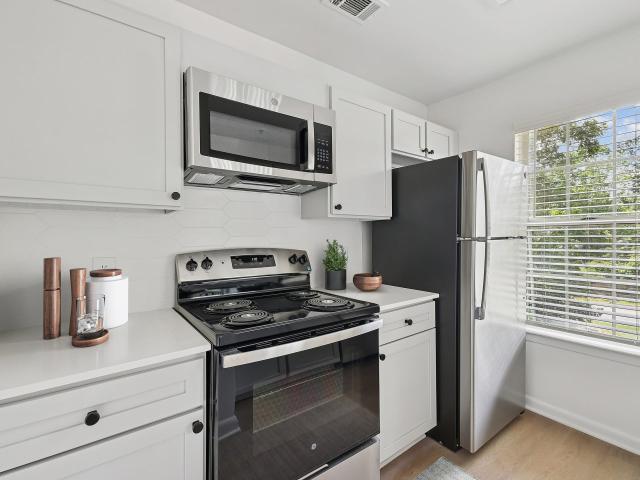 1 BR, 1 BA Apartment 1650 Barnes Mill Rd Unit 1324, Marietta, GA 30062