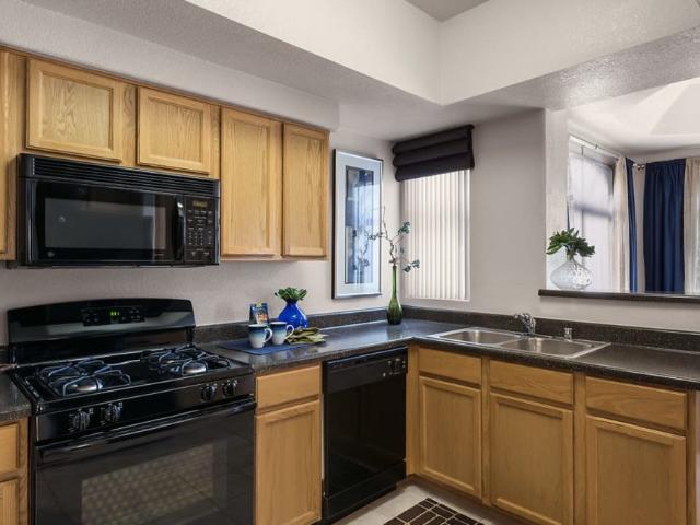 1 BR, 1 BA Apartment 16601 North 12th Street Unit 1 2048, Phoenix, AZ 85022