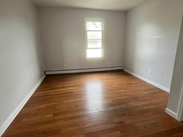 1 BR, 1 BA Apartment 166 Chancellor Avenue, Unit 1BR, Newark, NJ 07112