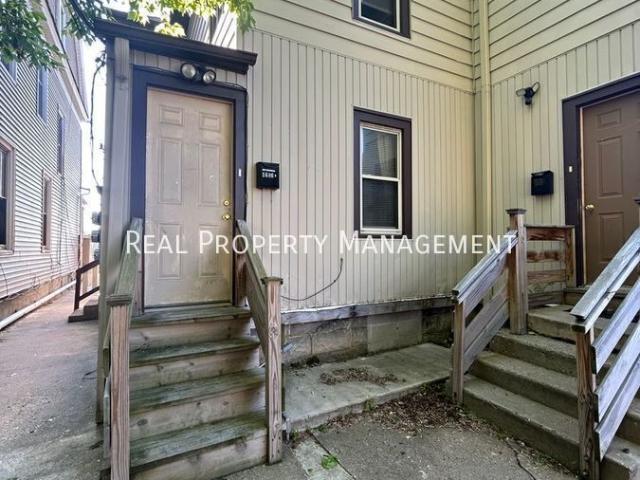 1 BR, 1 BA Apartment 1686B N. Van Buren Street, Milwaukee, WI 53202