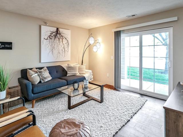 1 BR, 1 BA Apartment 16895 Oakmont Drive Unit 0102, Omaha, NE 68136