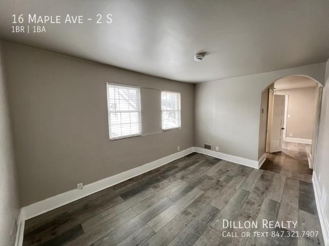 1 BR, 1 BA Apartment 16 Maple Ave, Waukegan, IL 60085