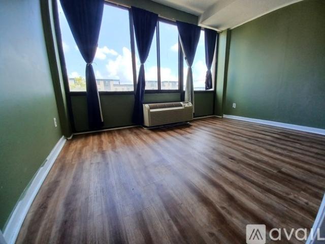 1 BR, 1 BA Apartment 1700 Clinch Avenue, Unit 207, Knoxville, TN 37916