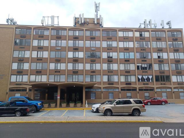 1 BR, 1 BA Apartment 1700 Clinch Avenue, Unit 207, Knoxville, TN 37916