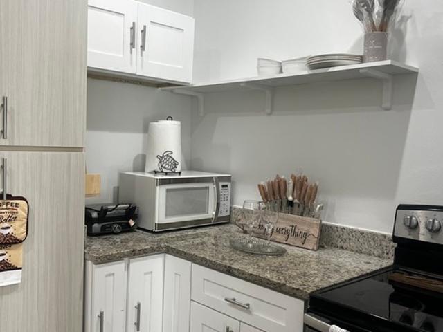 1 BR, 1 BA Apartment 1702 2nd Ave E, Unit 1, Bradenton, FL 34208