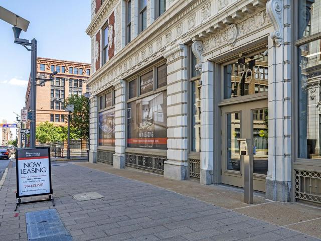 1 BR, 1 BA Apartment 1706 Washington Avenue Unit 719, Saint Louis, MO 63103