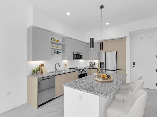 1 BR, 1 BA Apartment 17071 W Dixie Highway Unit PH23, North Miami Beach, FL 33160