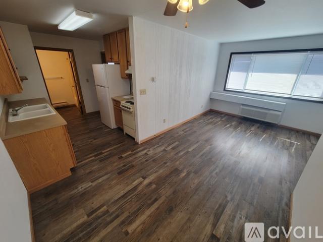 1 BR, 1 BA Apartment 1711 La Cres St, Unit 114, La Crosse, WI 54603