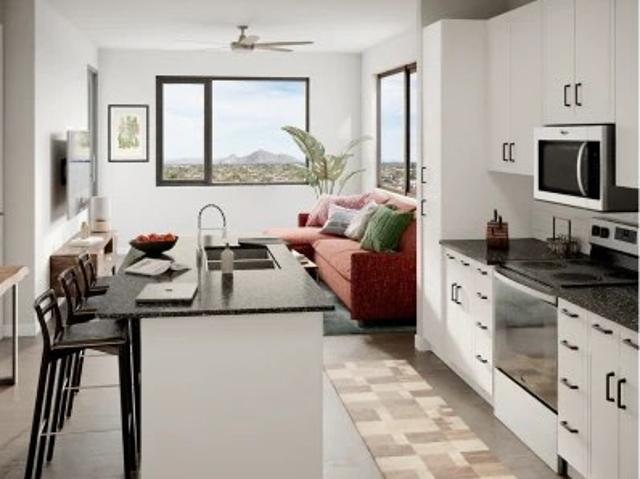 1 BR, 1 BA Apartment 1717 East McDowell Road Unit 1 241, Phoenix, AZ 85006