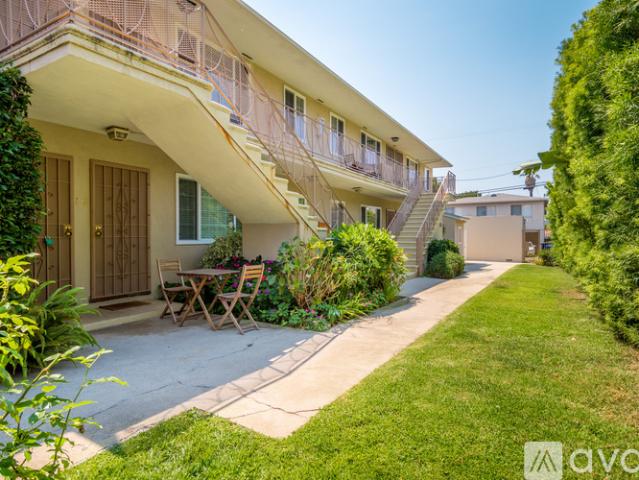 1 BR, 1 BA Apartment 1717 Purdue Ave, Unit 4, Los Angeles, CA 90025