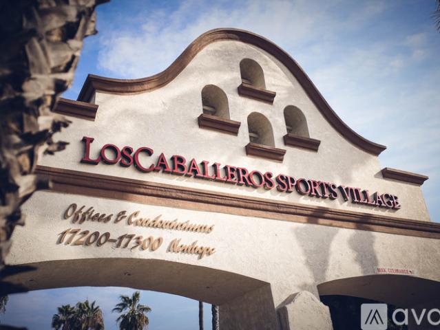 1 BR, 1 BA Apartment 17200 Newhope Street, Unit 27 B, Fountain Valley, CA 92708
