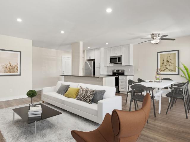 1 BR, 1 BA Apartment 17200 Burbank Blvd Unit 205, Encino, CA 91316