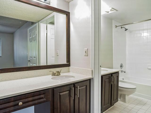 1 BR, 1 BA Apartment 17230 NW 64th Ave Unit 202, Hialeah, FL 33015