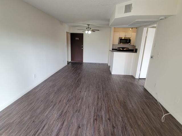 1 BR, 1 BA Apartment 1725 Grismer Ave, Unit 105, Burbank, CA 91504