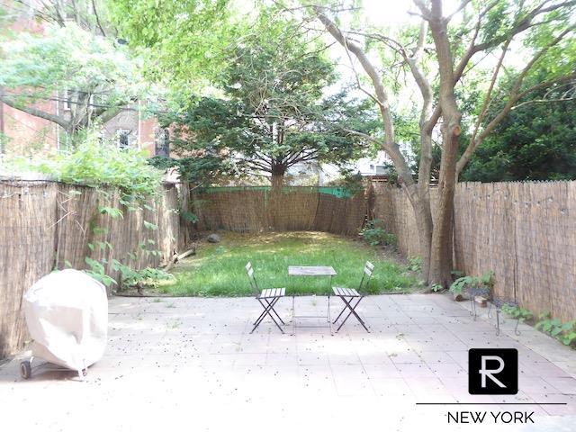 1 BR, 1 BA Apartment 172 Halsey St, Brooklyn, NY 11216
