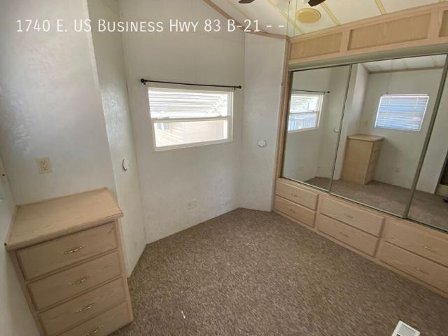 1 BR, 1 BA Apartment 1740 E. US Business Hwy 83 B 21, Mission, TX 78572