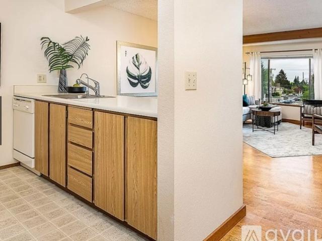 1 BR, 1 BA Apartment 1740 Northeast 86th Street, Unit 310, Seattle, WA 98115