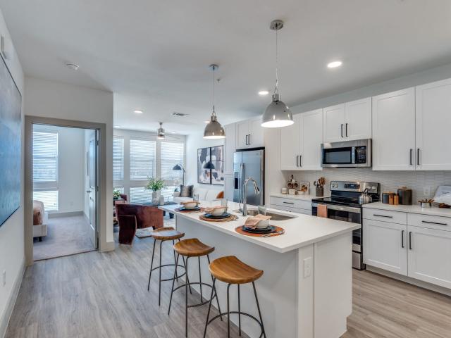 1 BR, 1 BA Apartment 17501 Dallas Parkway Unit 135, Dallas, TX 75287