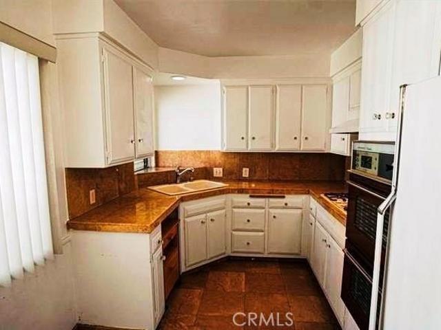 1 BR, 1 BA Apartment 1757 North Normandie Avenue, Los Angeles, CA 90027