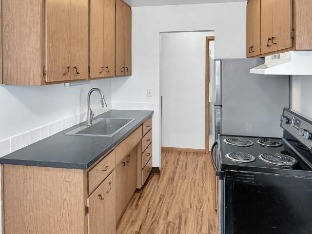 1 BR, 1 BA Apartment 1765 Carroll Avenue Unit 6903, Saint Paul, MN 55104