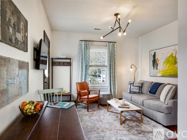 1 BR, 1 BA Apartment 17 W Park Ln, Unit #5, Savannah, GA 31401