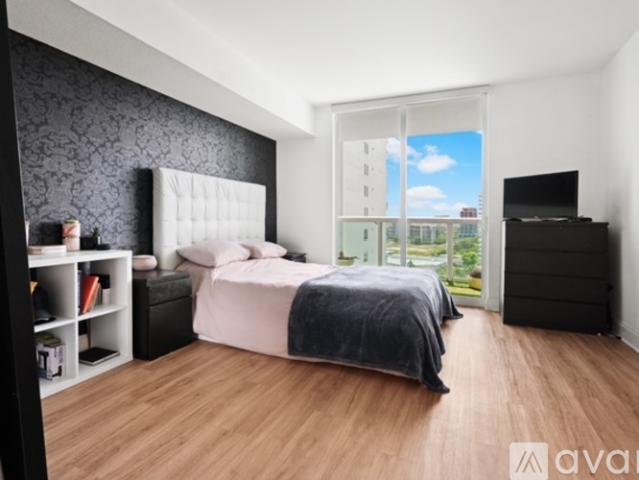 1 BR, 1 BA Apartment 1800 North Bayshore Drive, Miami, FL 33132