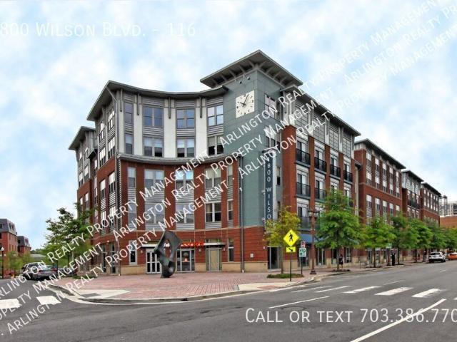 1 BR, 1 BA Apartment 1800 Wilson Blvd Arlington, VA 22209