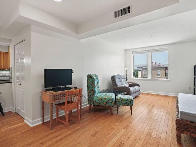 1 BR, 1 BA Apartment 1801 Calvert St NW, Washington, DC 20009