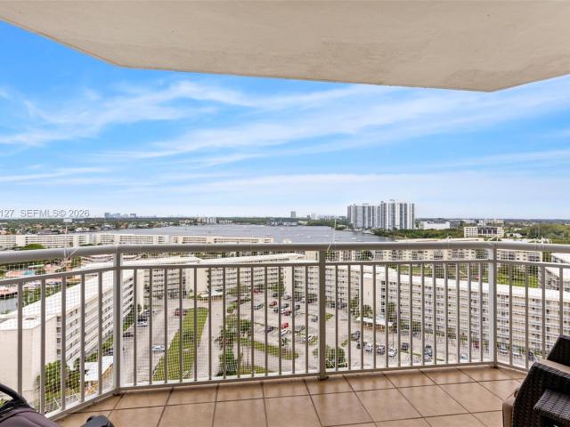 1 BR, 1 BA Apartment 18031 Biscayne Boulevard, Aventura, FL 33160