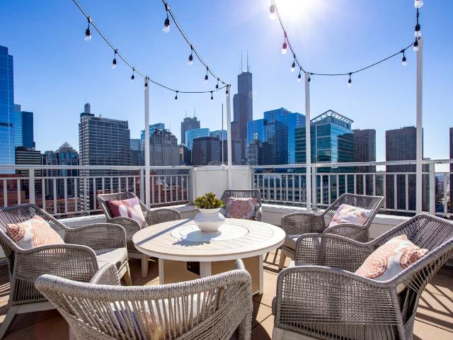 1 BR, 1 BA Apartment 180 North Jefferson Street Unit 606, Chicago, IL 60661