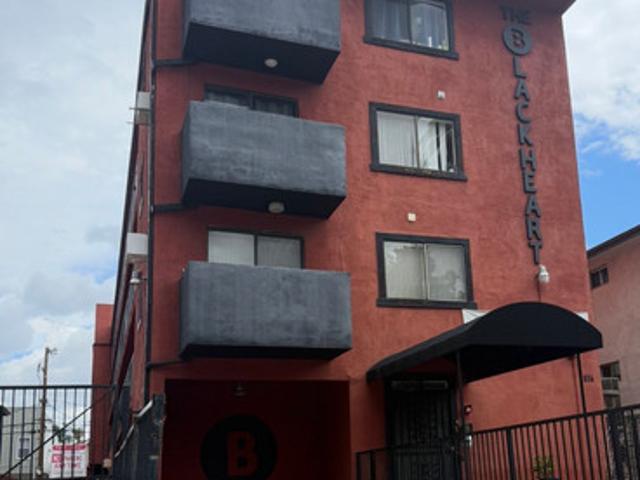 1 BR, 1 BA Apartment 1816 North Gramercy Place, Unit 401, Los Angeles, CA 90028