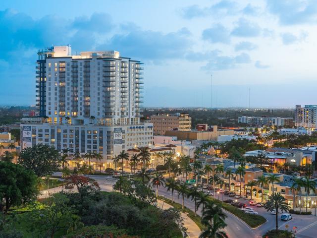 1 BR, 1 BA Apartment 1818 Hollywood Boulevard Unit 1205, Hollywood, FL 33020