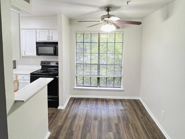 1 BR, 1 BA Apartment 1820 N. Garret Ave, Dallas, TX 75206