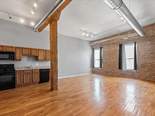 1 BR, 1 BA Apartment 1822 South Bishop Street, Chicago, IL 60608