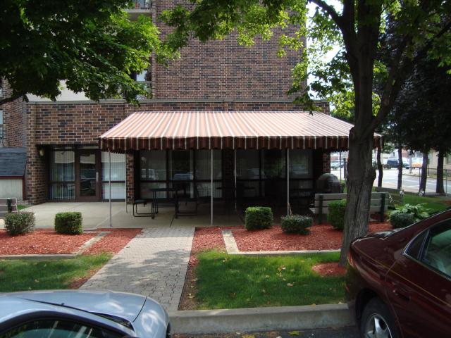 1 BR, 1 BA Apartment 1826 Monongahela Ave Pittsburgh, PA 15218