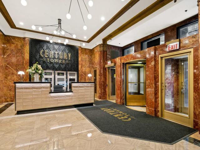 1 BR, 1 BA Apartment 182 West Lake Street Unit 1012, Chicago, IL 60601