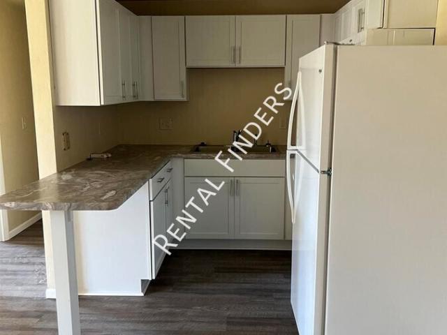 1 BR, 1 BA Apartment 1830 August Street, Green Bay, WI 54302