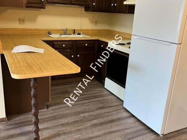 1 BR, 1 BA Apartment 1830 August Street, Green Bay, WI 54302