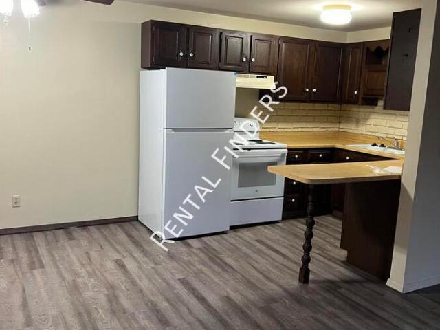 1 BR, 1 BA Apartment 1830 August Street, Green Bay, WI 54302