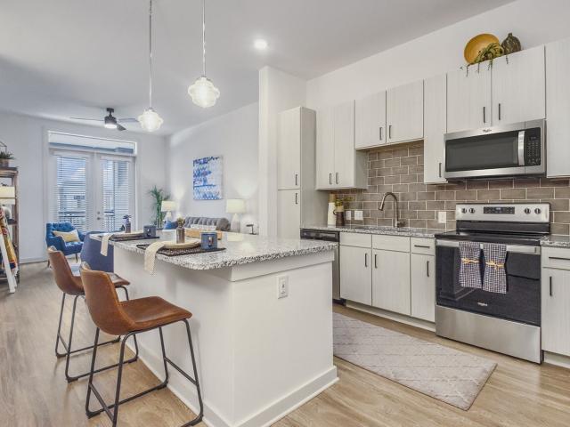 1 BR, 1 BA Apartment 1835 Morehead Ridge Drive Unit 215, Charlotte, NC 28208