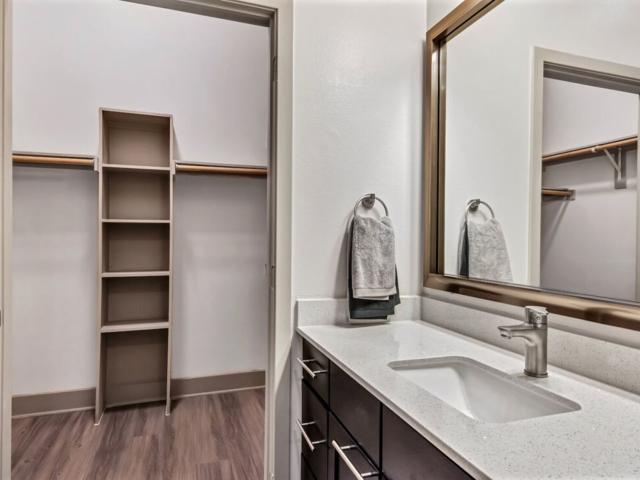 1 BR, 1 BA Apartment 1836 West Davis Street Unit 1315, Dallas, TX 75208