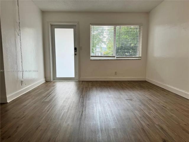 1 BR, 1 BA Apartment 1857 Jefferson St, Hollywood, FL 33020