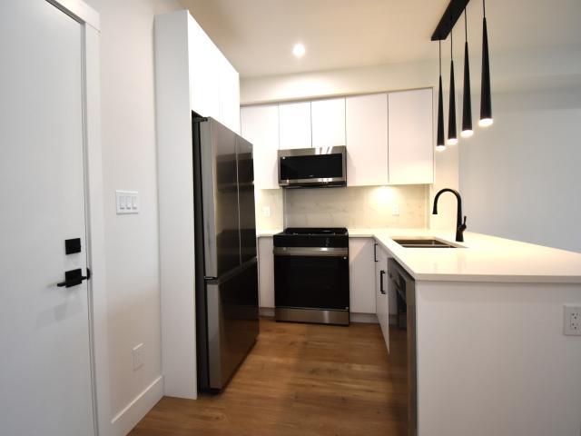 1 BR, 1 BA Apartment 185 175A Street 212, Surrey, BC V3S 9S4