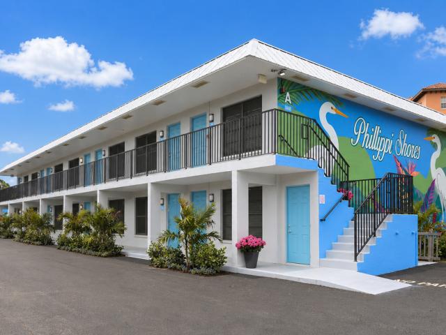 1 BR, 1 BA Apartment 1860 1872 Phillippi Shores Drive, Sarasota, FL 34231