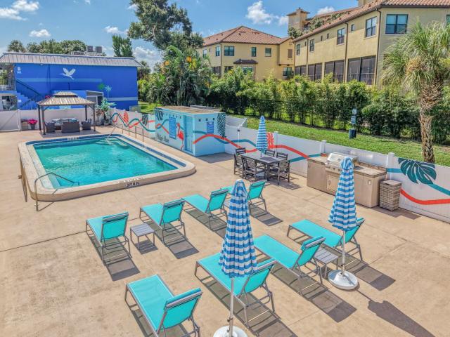 1 BR, 1 BA Apartment 1872 Phillippi Shores Drive, Sarasota, FL 34231