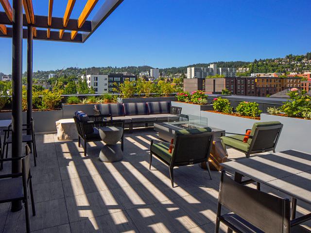 1 BR, 1 BA Apartment 1885 NW Quimby Street Unit 608, Portland, OR 97209