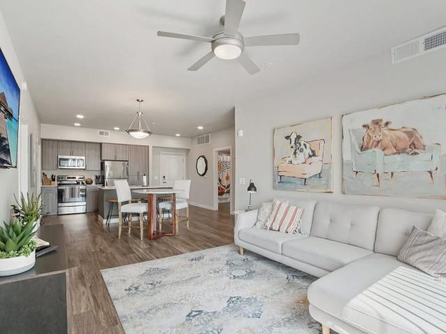 1 BR, 1 BA Apartment 1890 South Country Club Way Unit 2008, Tempe, AZ 85282