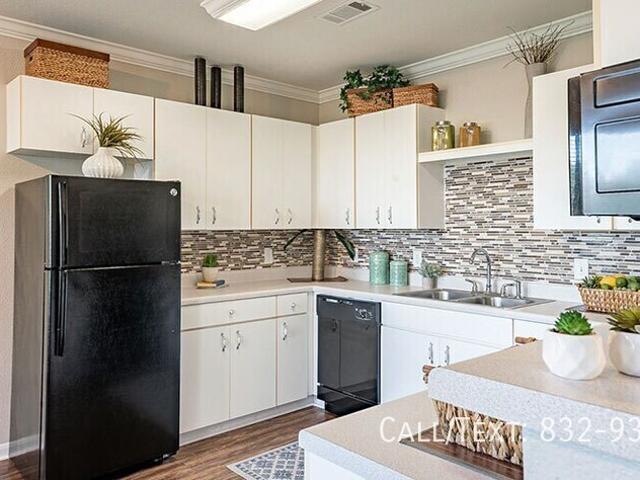 1 BR, 1 BA Apartment 1901 Forest Oaks Dr, Houston, TX 77017
