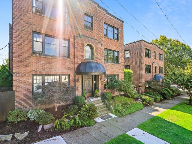 1 BR, 1 BA Apartment 1903 & 1907 East Highland Drive Unit 1907 1, Seattle, WA 98112