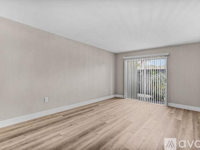 1 BR, 1 BA Apartment 1915 Maravilla Avenue, Unit 3, Fort Myers, FL 33901